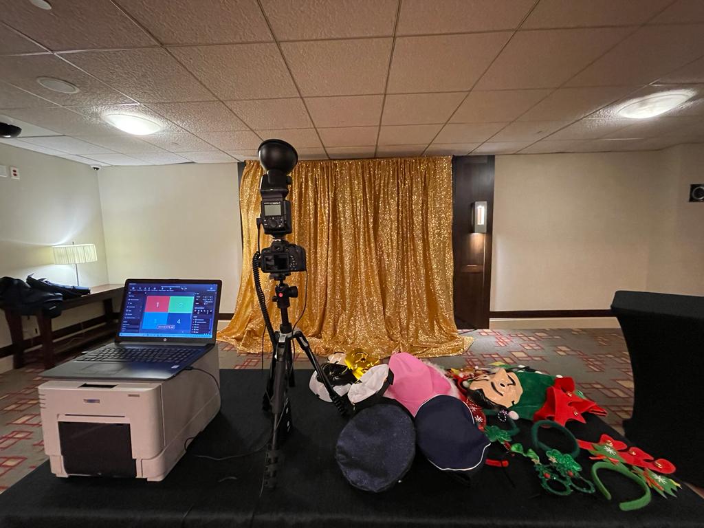 Open Concept Photo Booth | Party Decor Canada